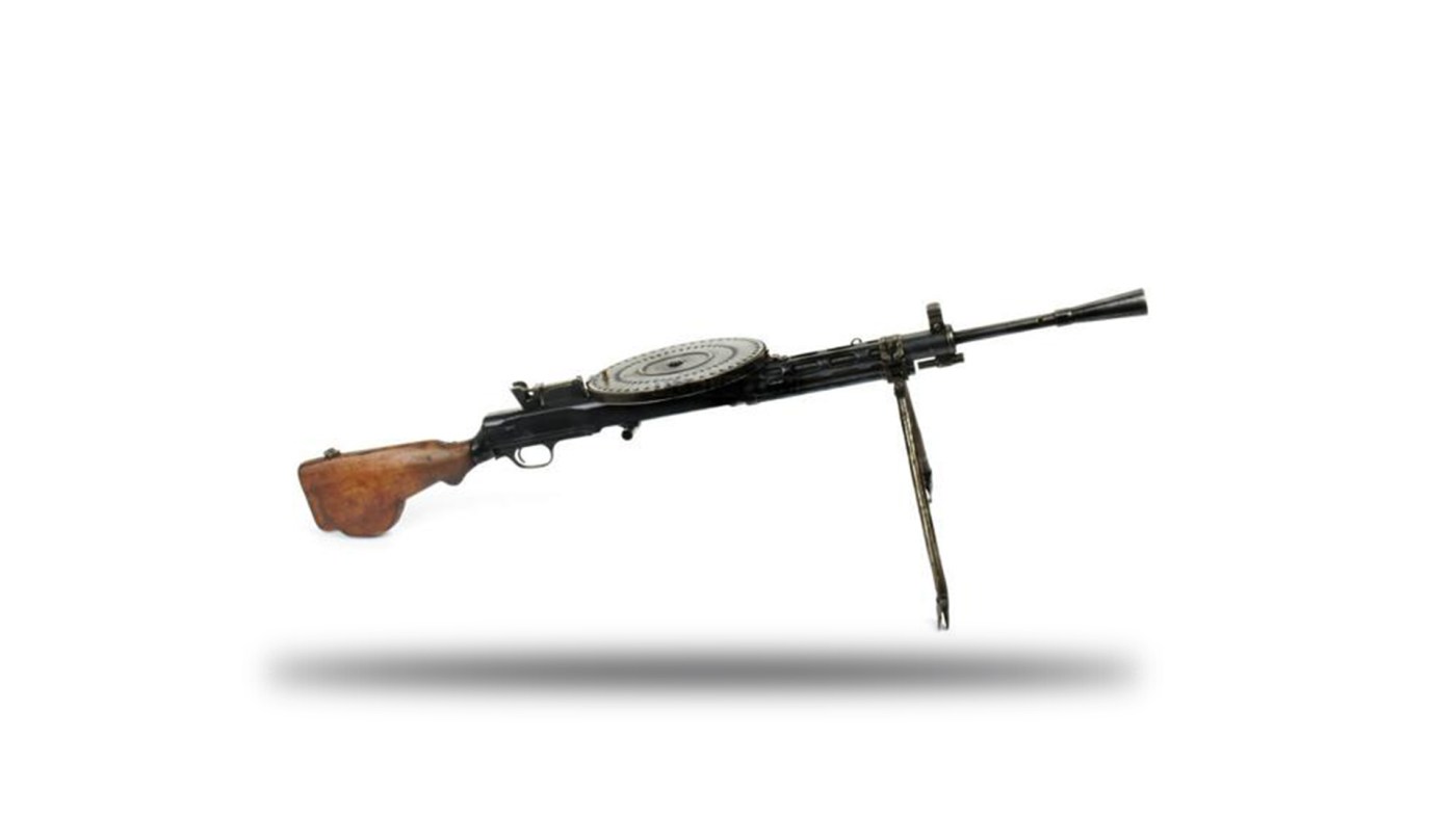 Shoot The DPM Machine Gun | Battlefield Vegas!