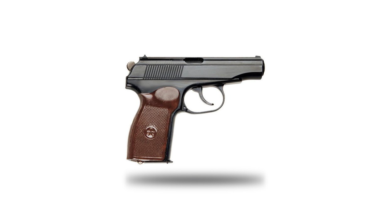 Shoot The Makarov Pistol | Battlefield Vegas!