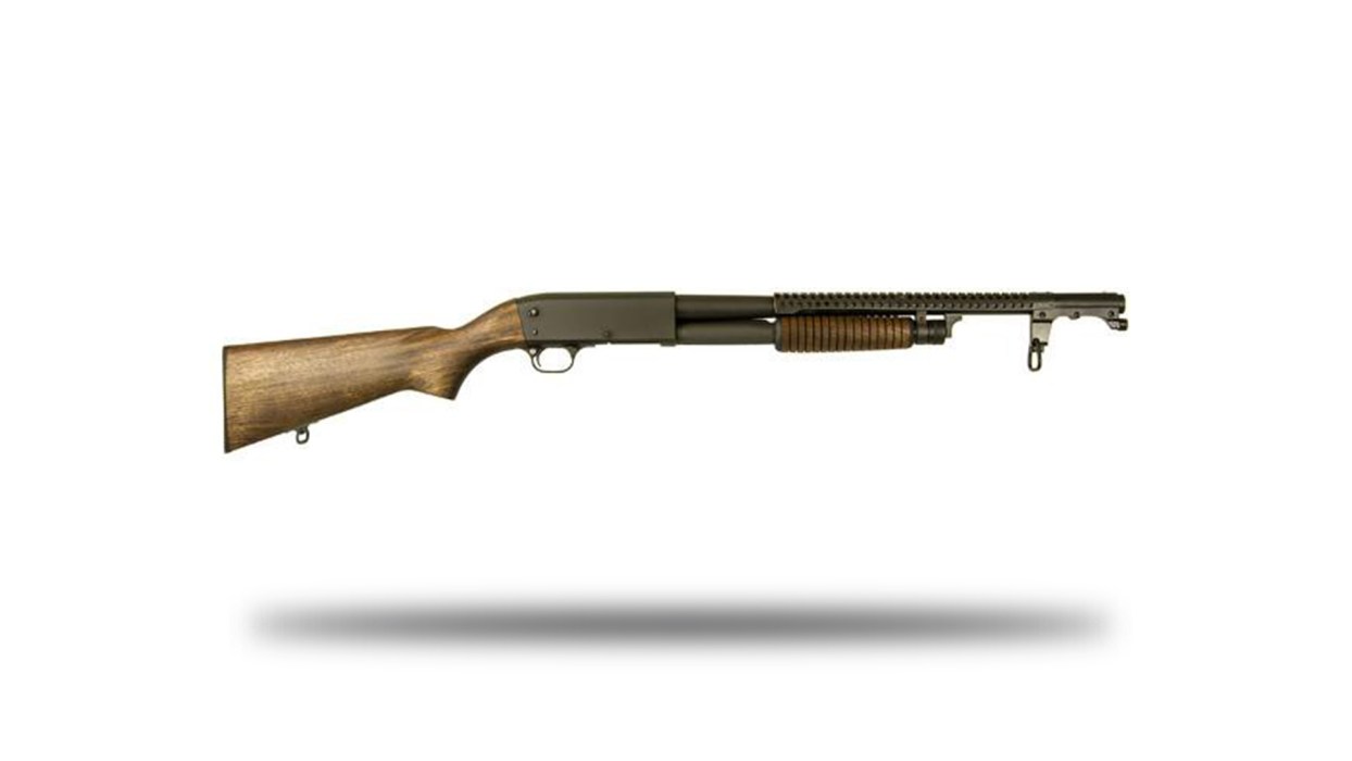 Shoot The Model 37 Trench Shotgun | Battlefield Vegas!