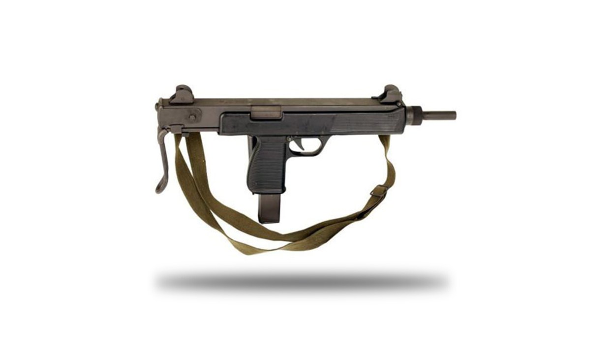 Shoot The Steyr MPi-69 SMG | Battlefield Vegas!