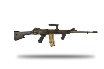 Shoot The Ultimax 100 Machine Gun | Battlefield Vegas!